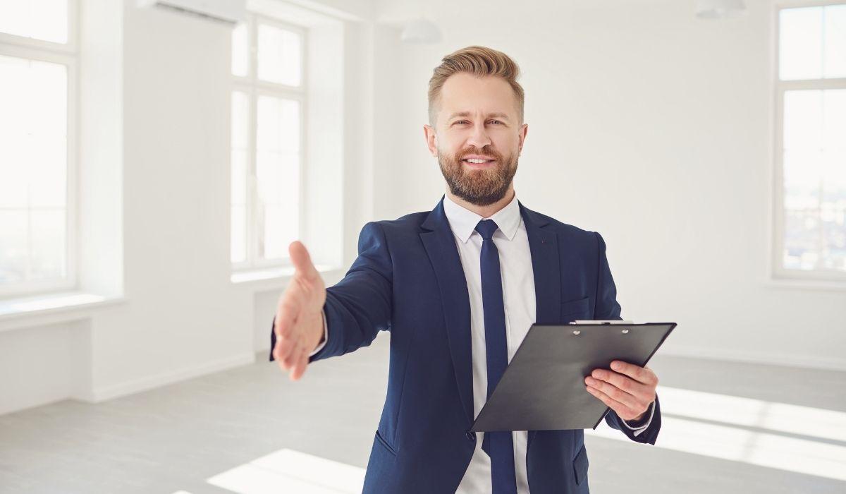 5 Important Dressing Tips For Real Estate Agents