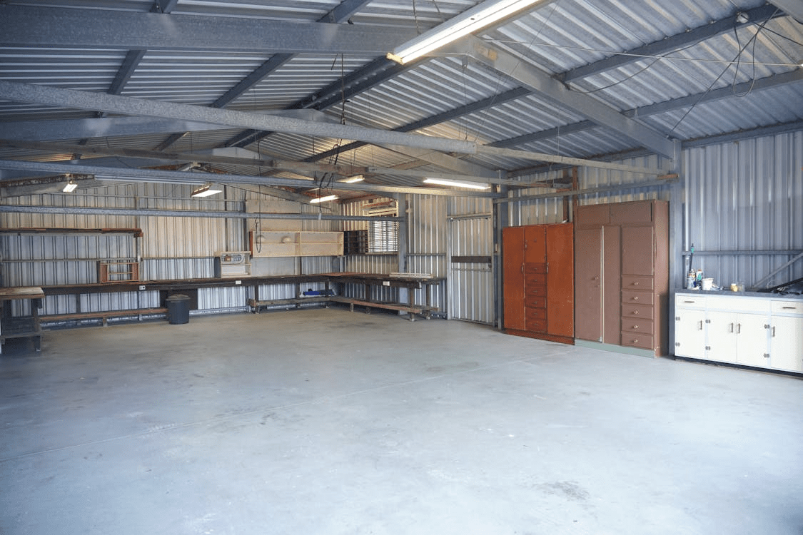 Essential Tips To Build Your Ideal Metal Garage